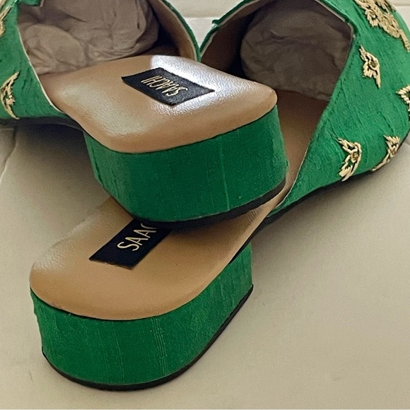 SAACHI | Shoes | Saachi Raw Silk Slip On Flats Slides Gorgeous Emerald ...